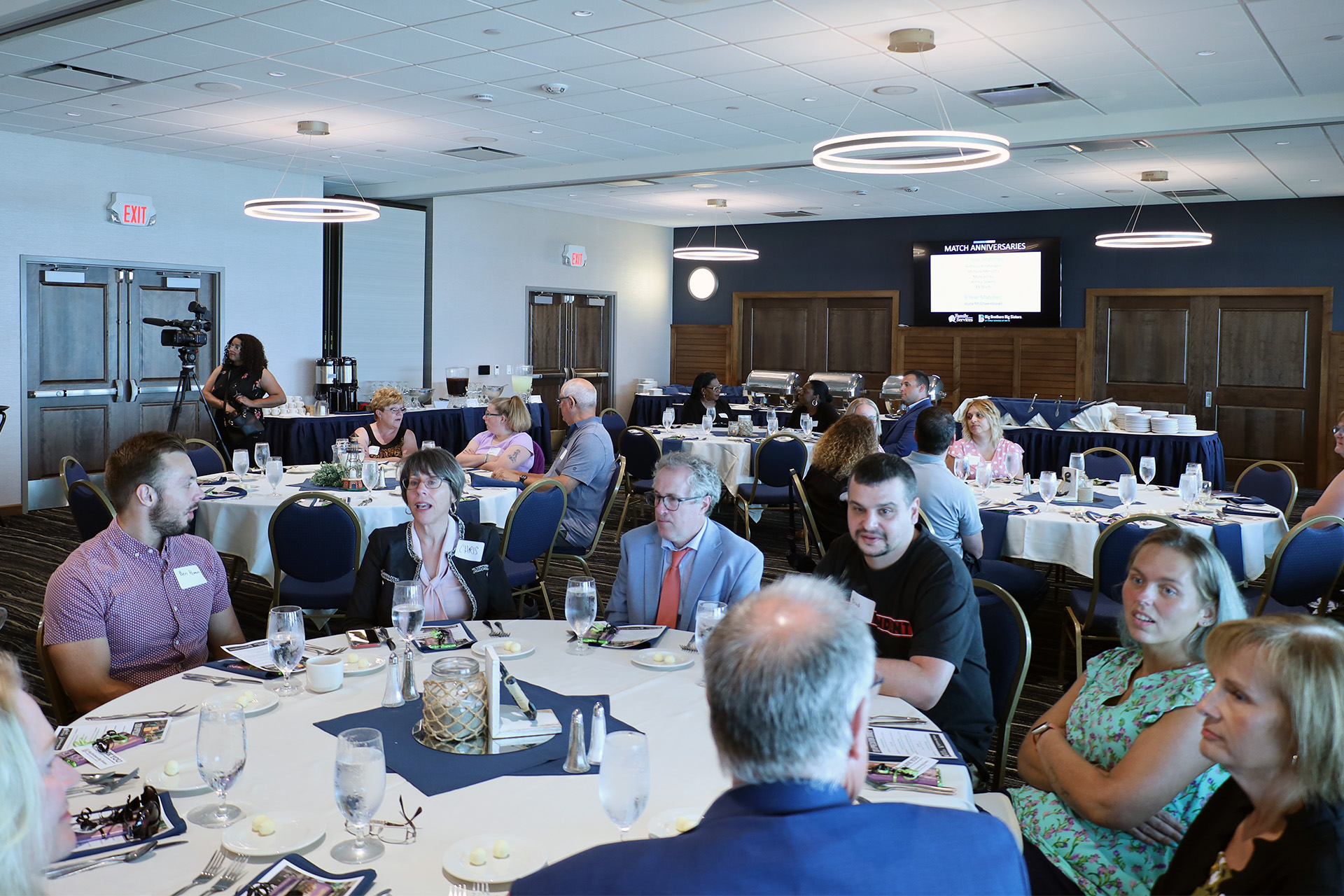Big Brothers Big Sisters Hosts Appreciation Dinner - Family Services of ...